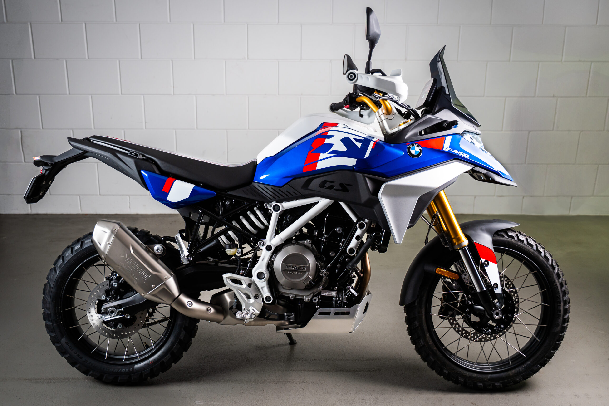 【BMW】本格ミドルアドベンチャー F450GS をライバルと比較してみよう【500ccアドベンチャー】│みんなのバイクブログ